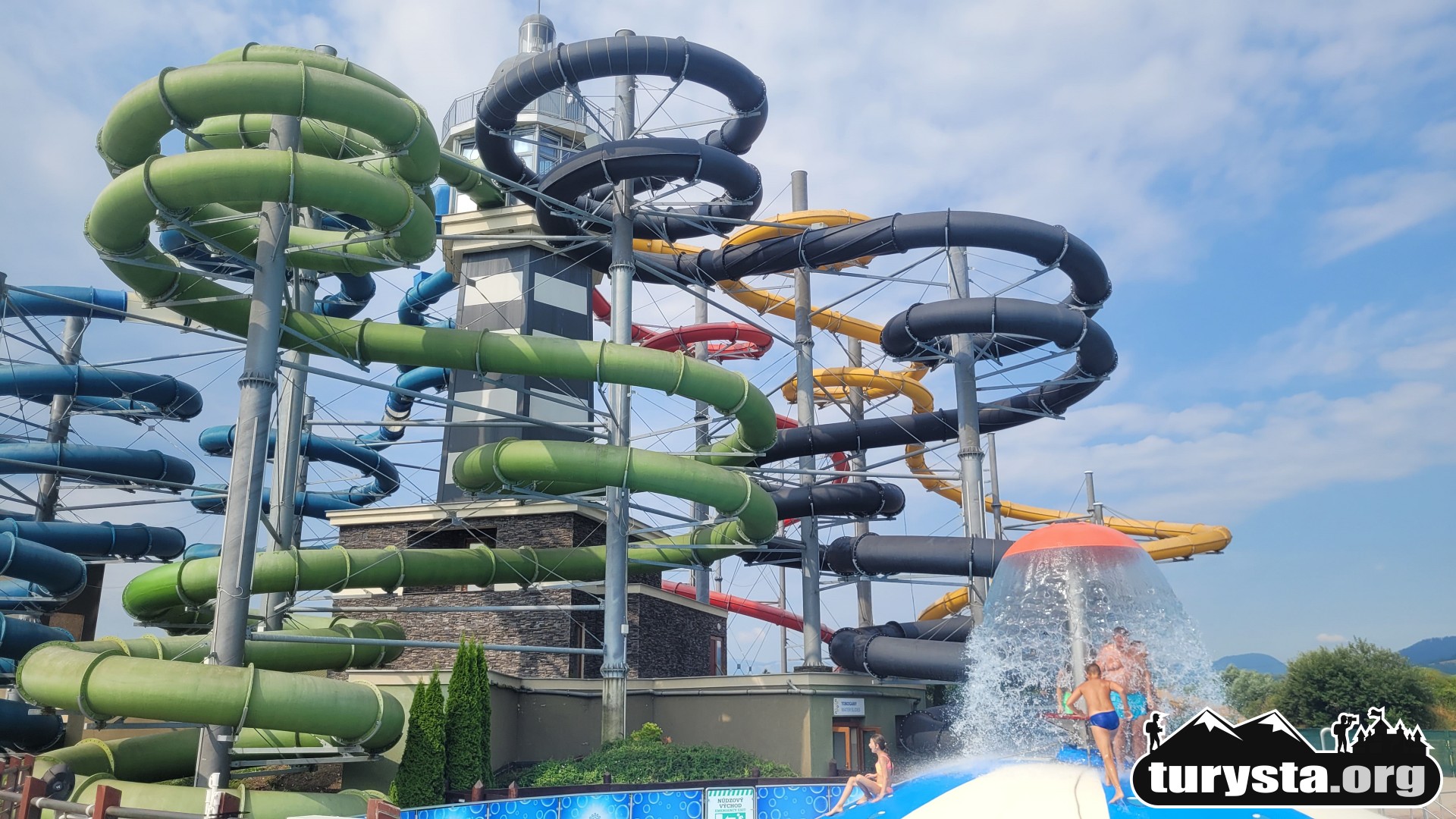Park wodny Bešeňová: oaza relaksu i zabawy na Słowacji - Turysta.org